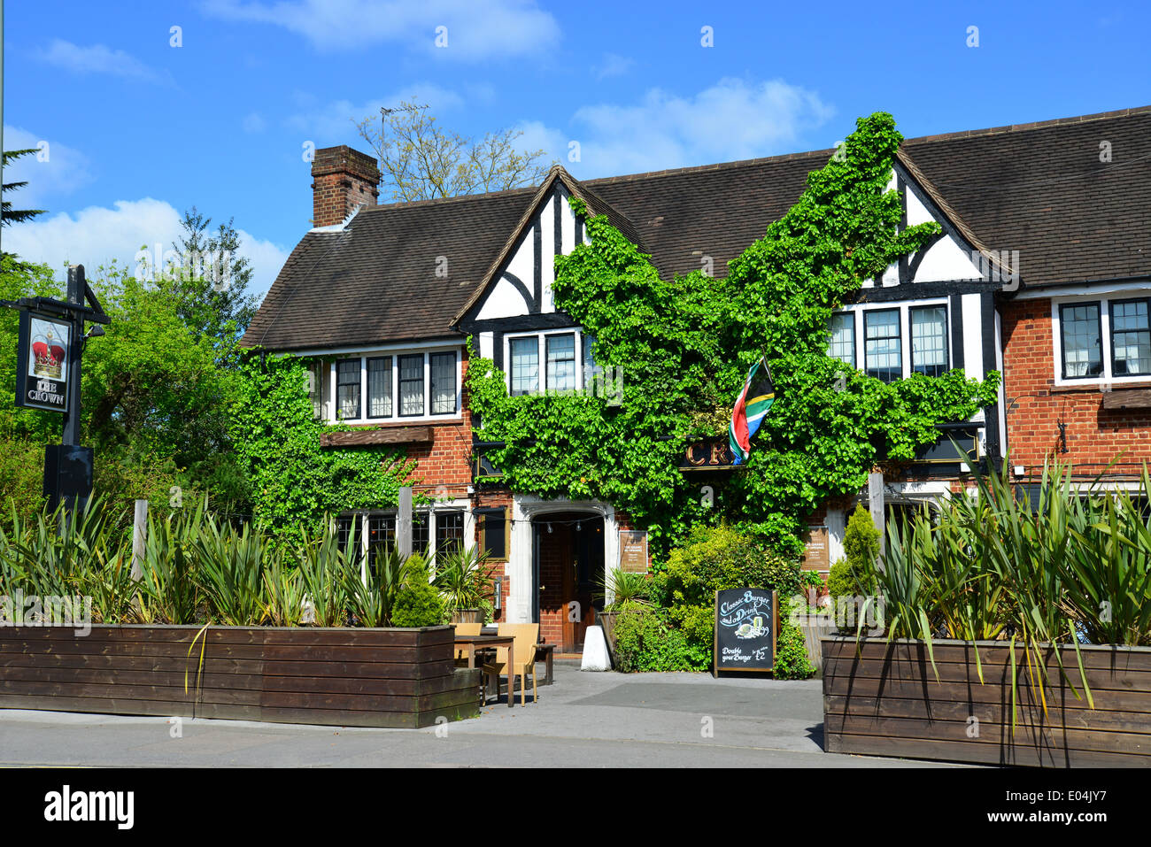 The Crown pub, High Street, Egham, Surrey, England, United Kingdom ...