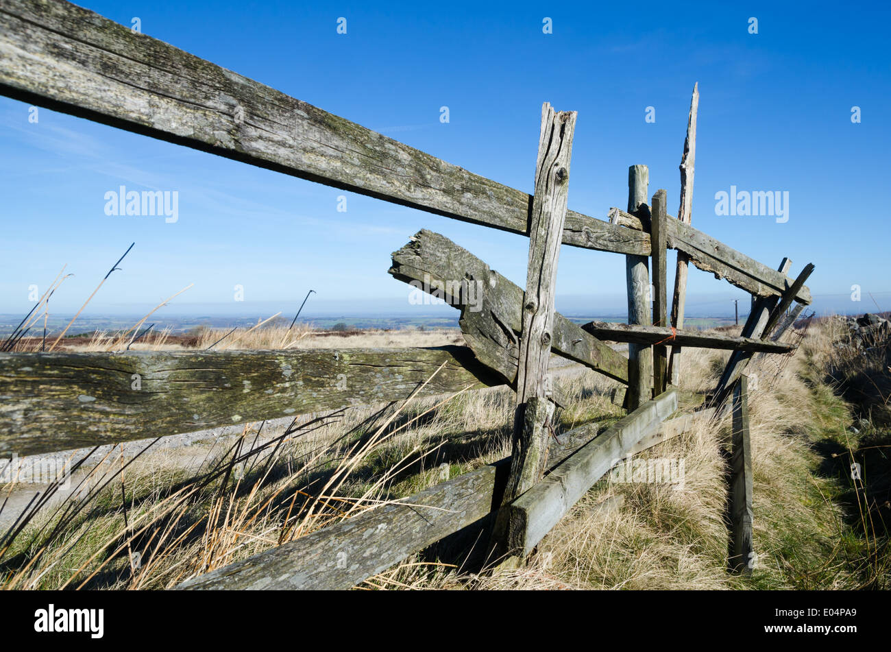 Old rustic fence Stock Photo - Alamy