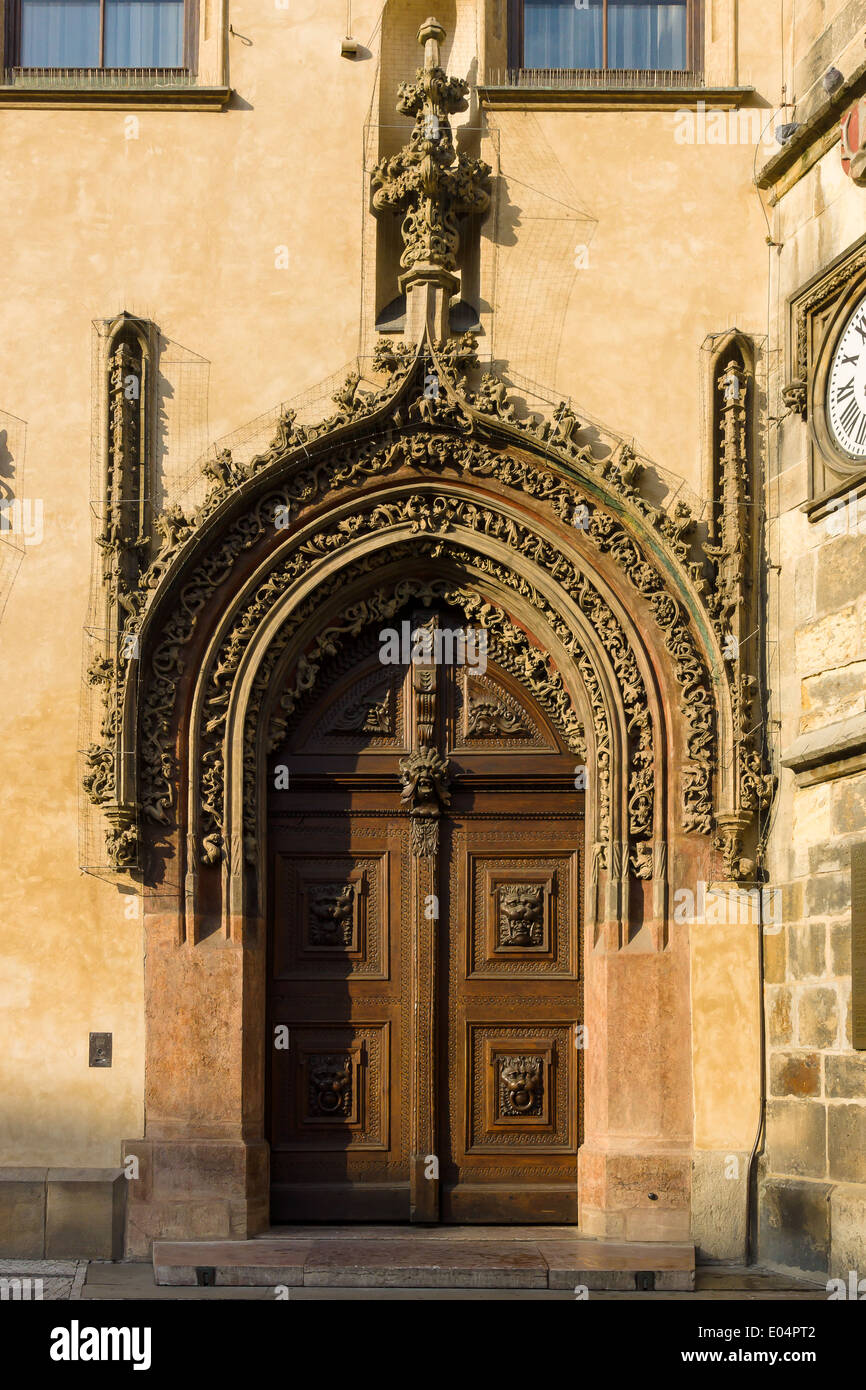 Gate old town hall hi-res stock photography and images - Alamy