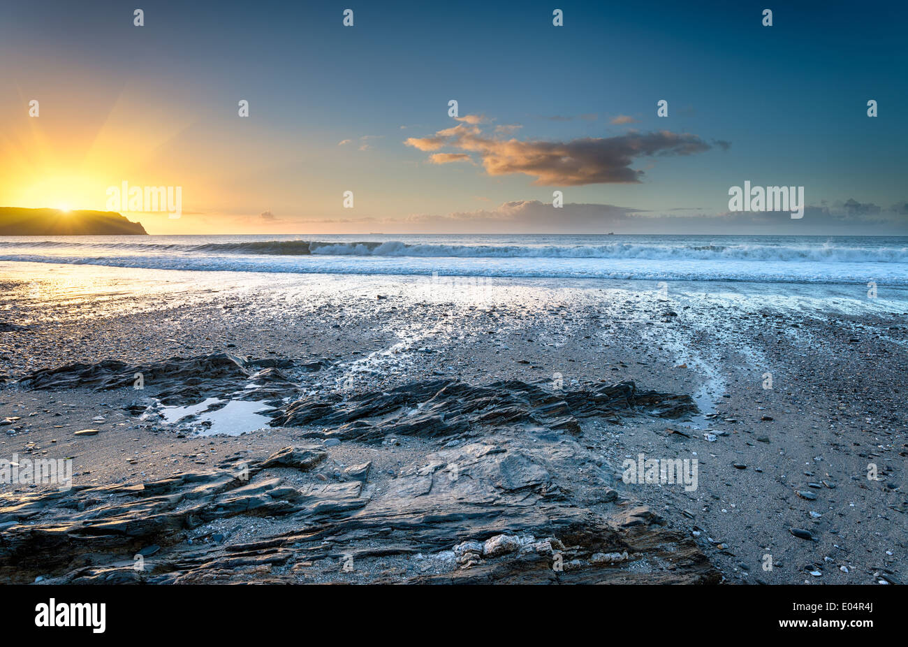 Pendower beach cornwall hi-res stock photography and images - Alamy