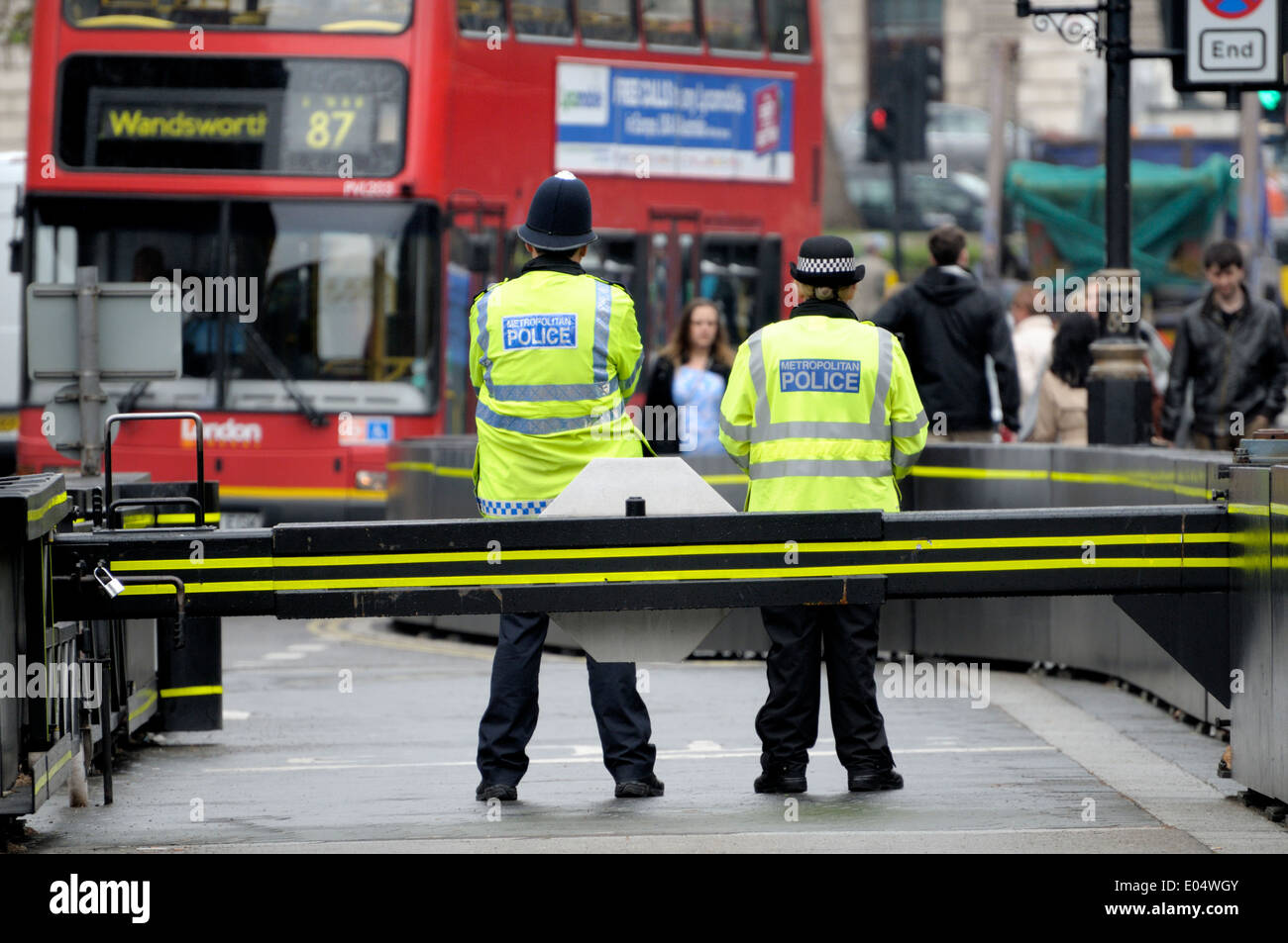 Female police officers uk hi-res stock photography and images - Alamy