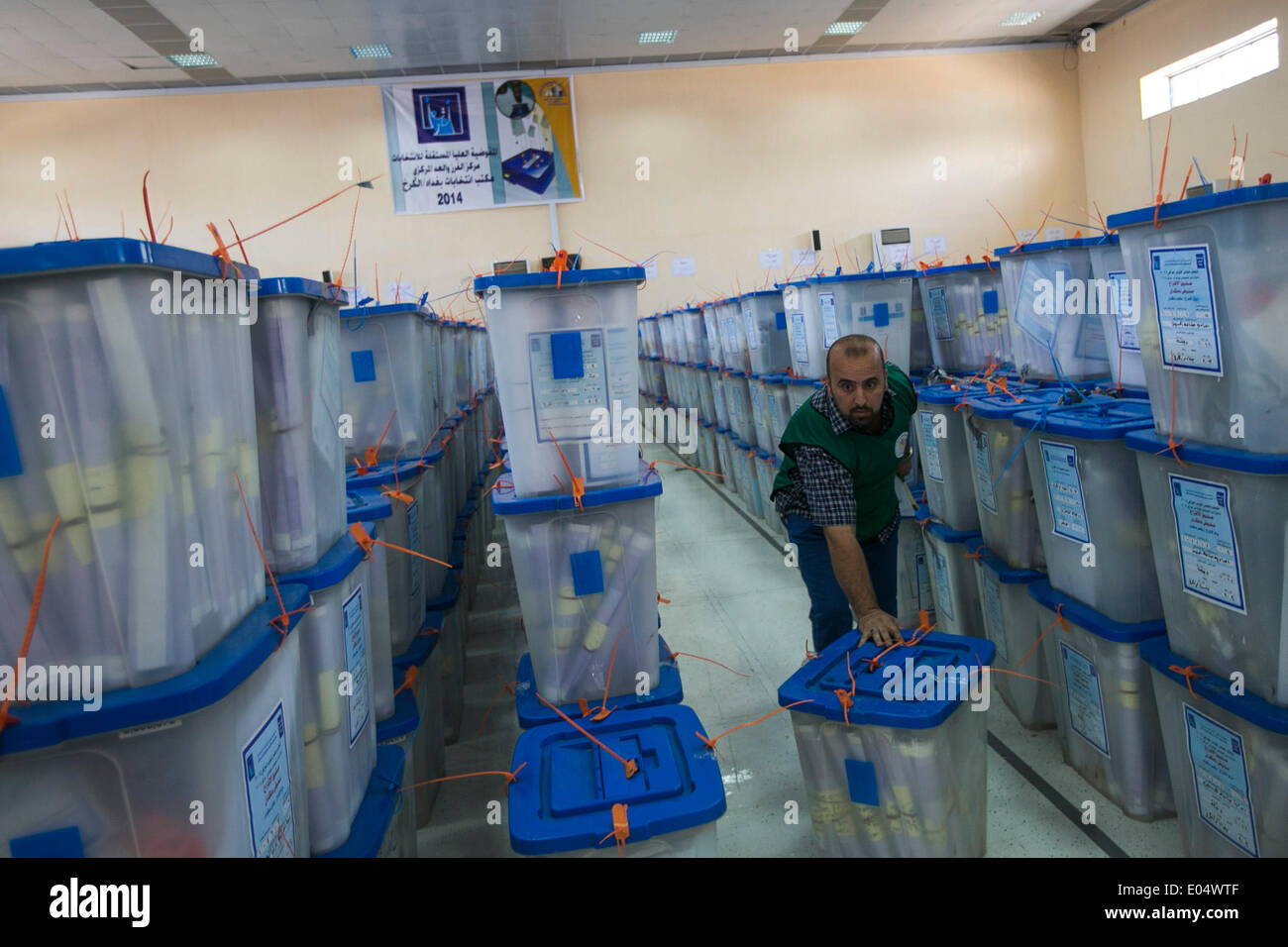 Ballots in box on hi-res stock photography and images - Alamy