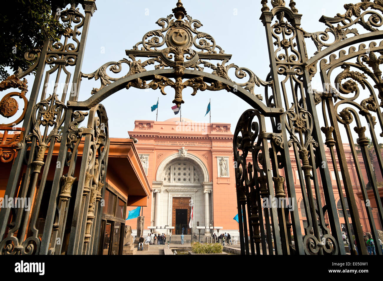 Egypt Cairo. Egyptian museum. Outside, aegypten Kairo. aegyptisches ...