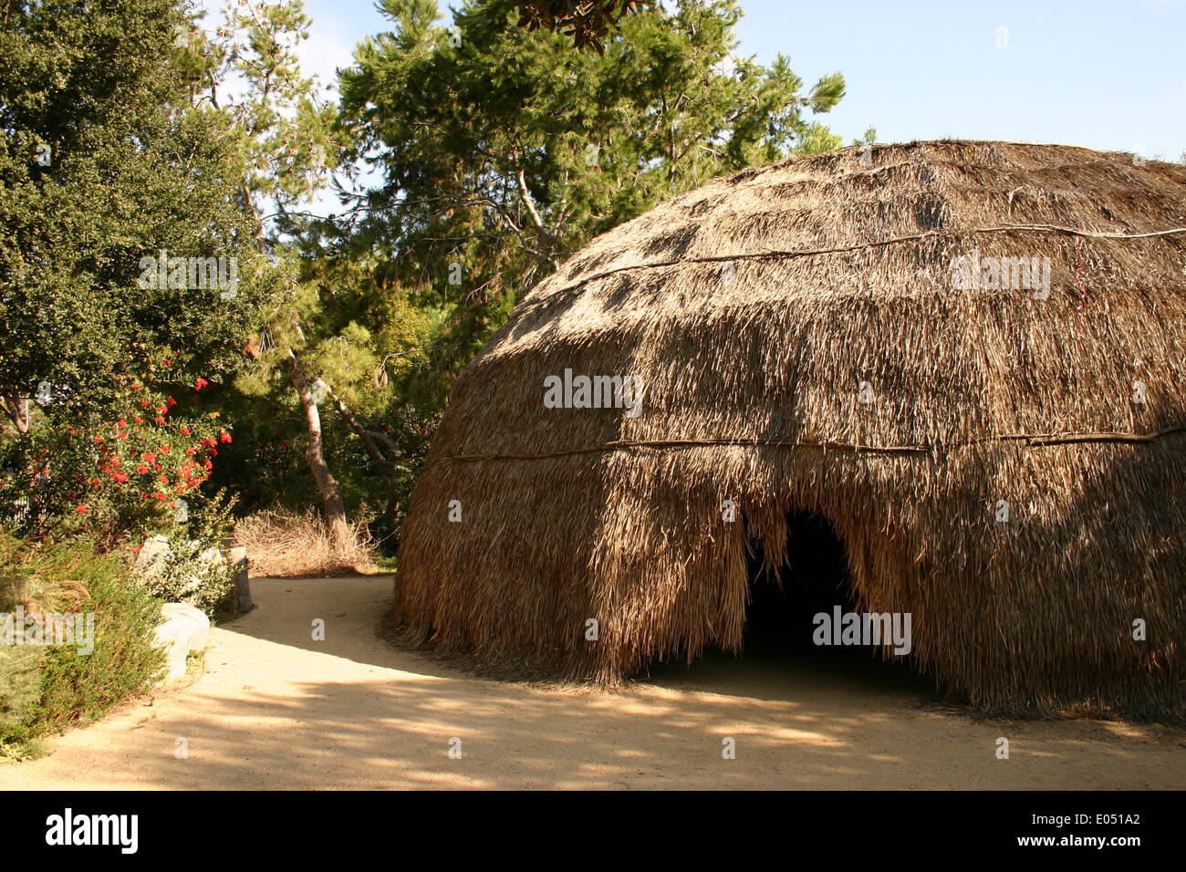 Tongva village hi-res stock photography and images - Alamy