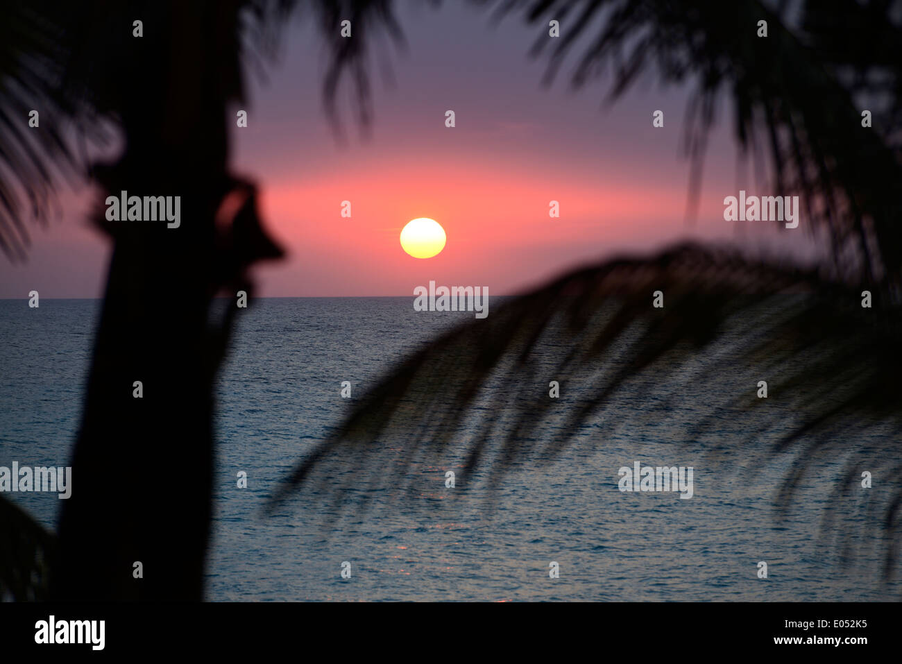 Ocean setting hi-res stock photography and images - Alamy