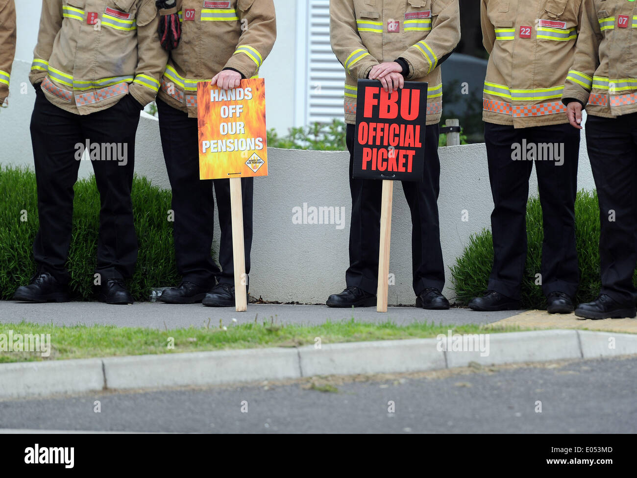Fire brigade strike england uk hi-res stock photography and images - Alamy