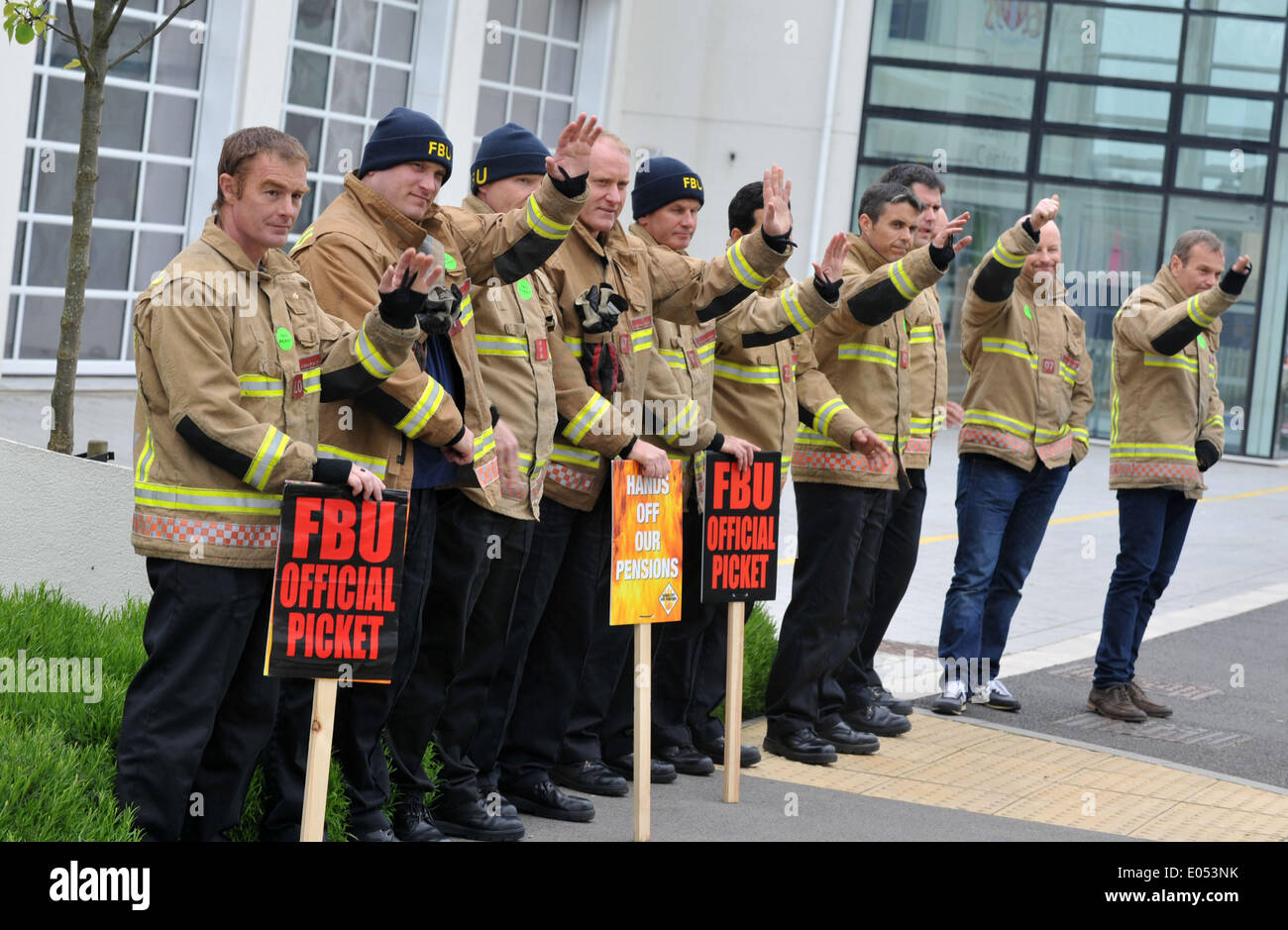 Fire brigade strike england uk hi-res stock photography and images - Alamy
