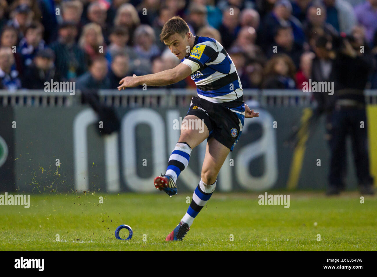 Bath, UK. 02nd May, 2014. George FORD (Bath Rugby) kicks a penalty ...