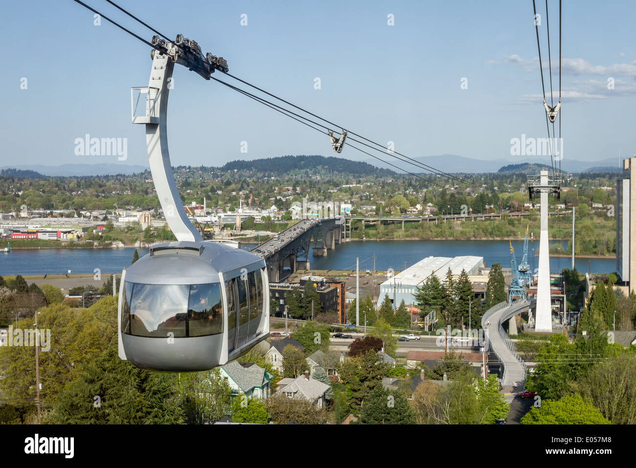 Portland oregon aerial traffic hi-res stock photography and images - Alamy