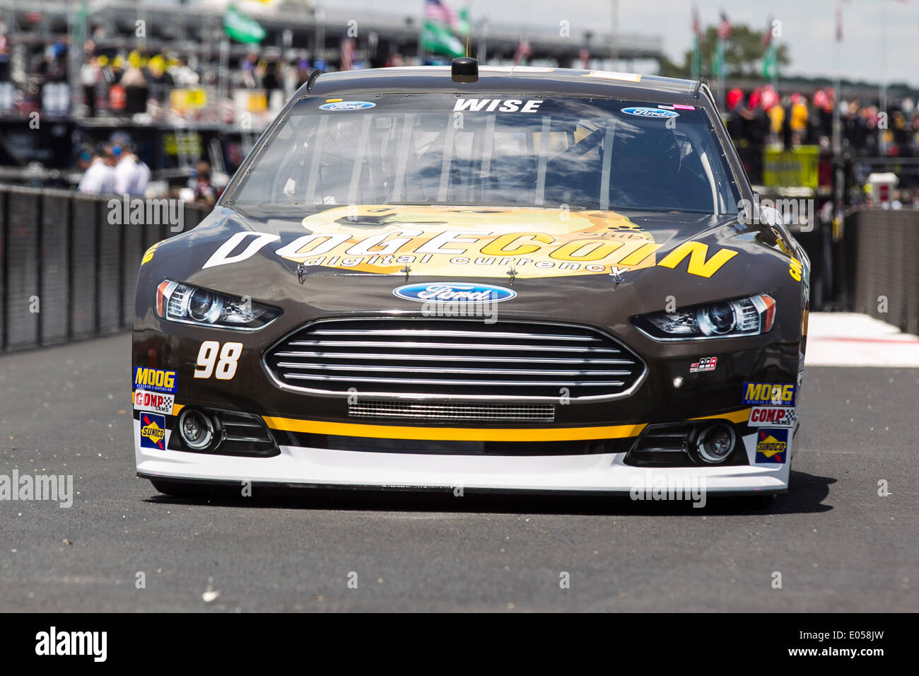 Talladega, Alabama, USA. 2nd May, 2014. Talladega, AL - May 02, 2014 ...