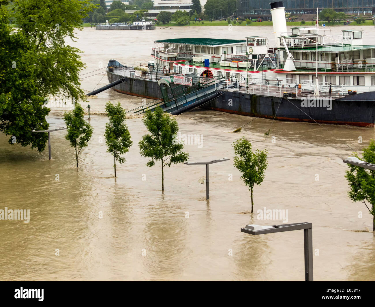 High water in 2013. Linz, Austria. flood and flood, Hochwasser 2013 ...