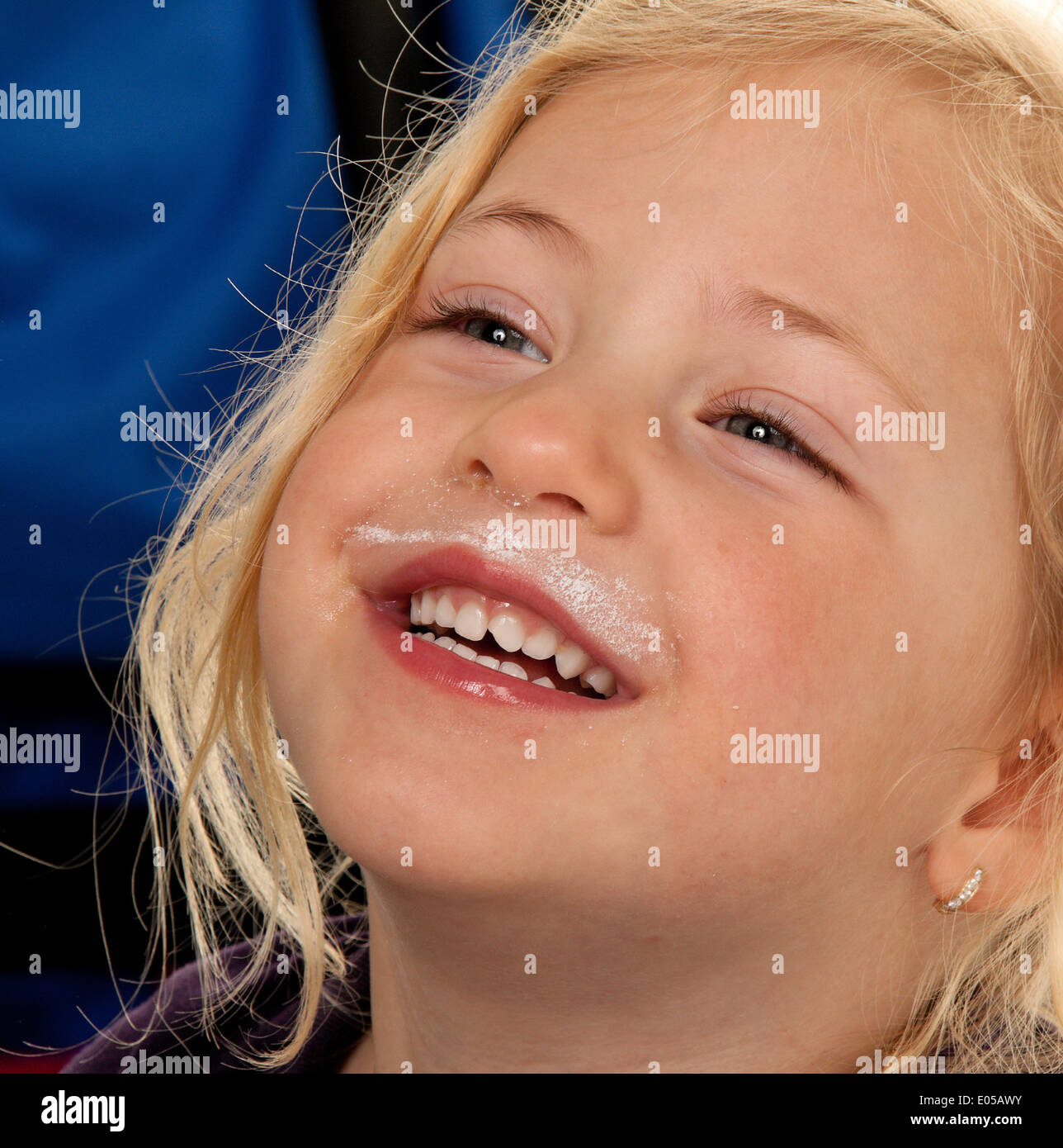 Child head. Portrait of a small girl., Kinderkopf. Portrait eines ...
