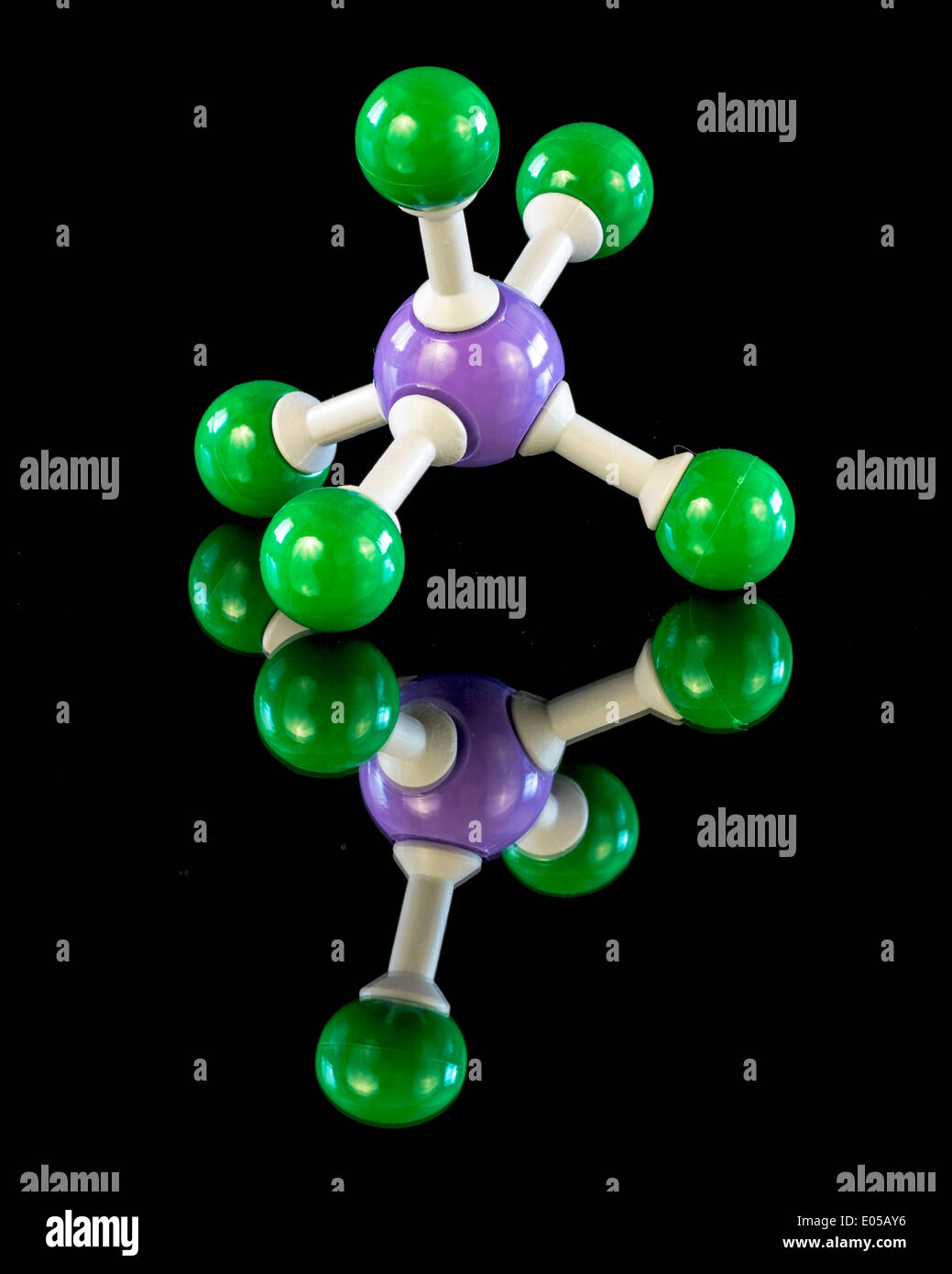 Phosphors molecule model reflection Stock Photo - Alamy