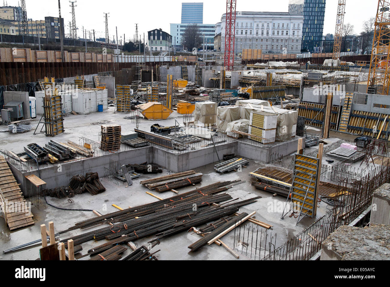 Absicherung einer baustelle hi-res stock photography and images - Alamy