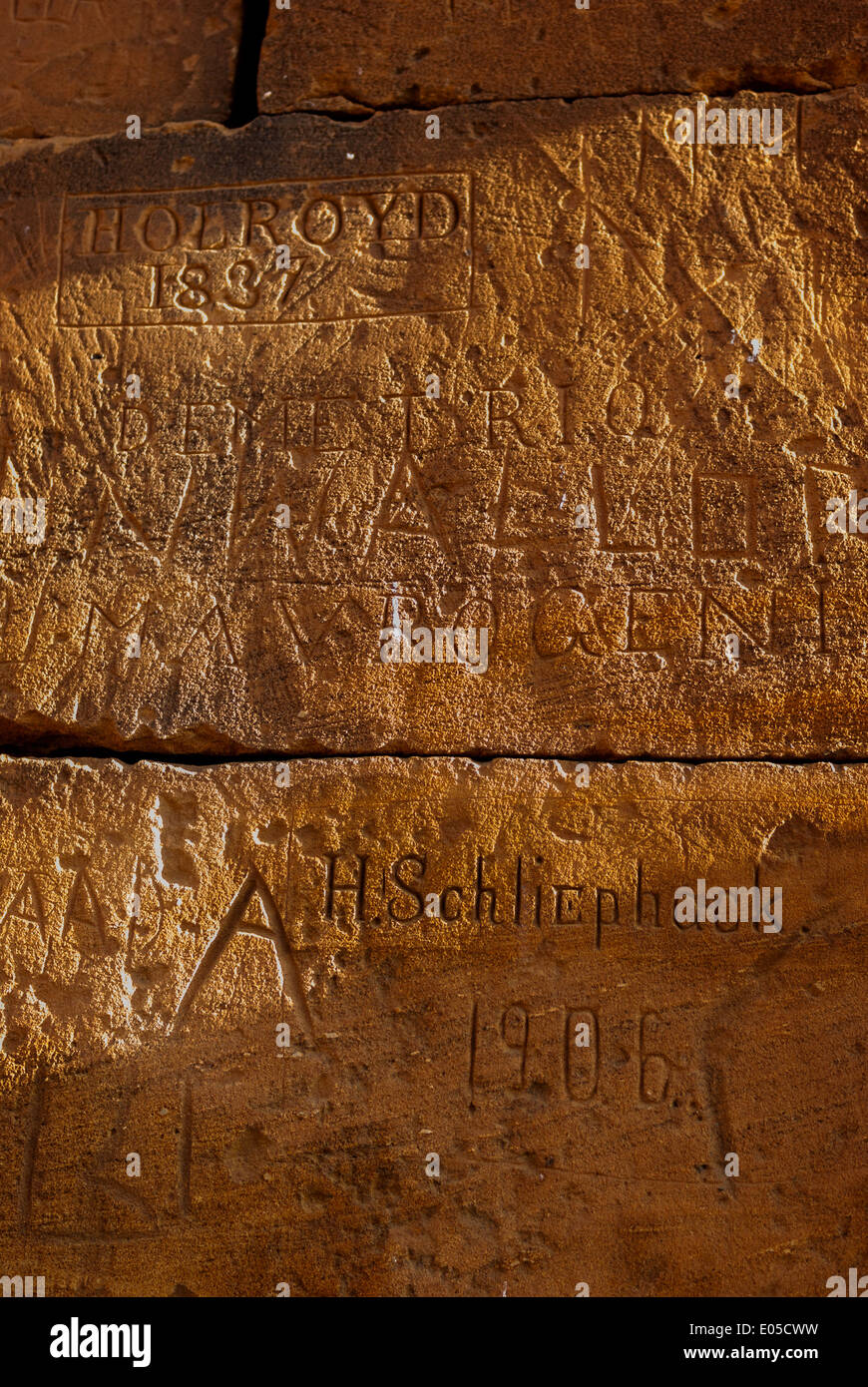 Roman graffiti hi-res stock photography and images - Alamy