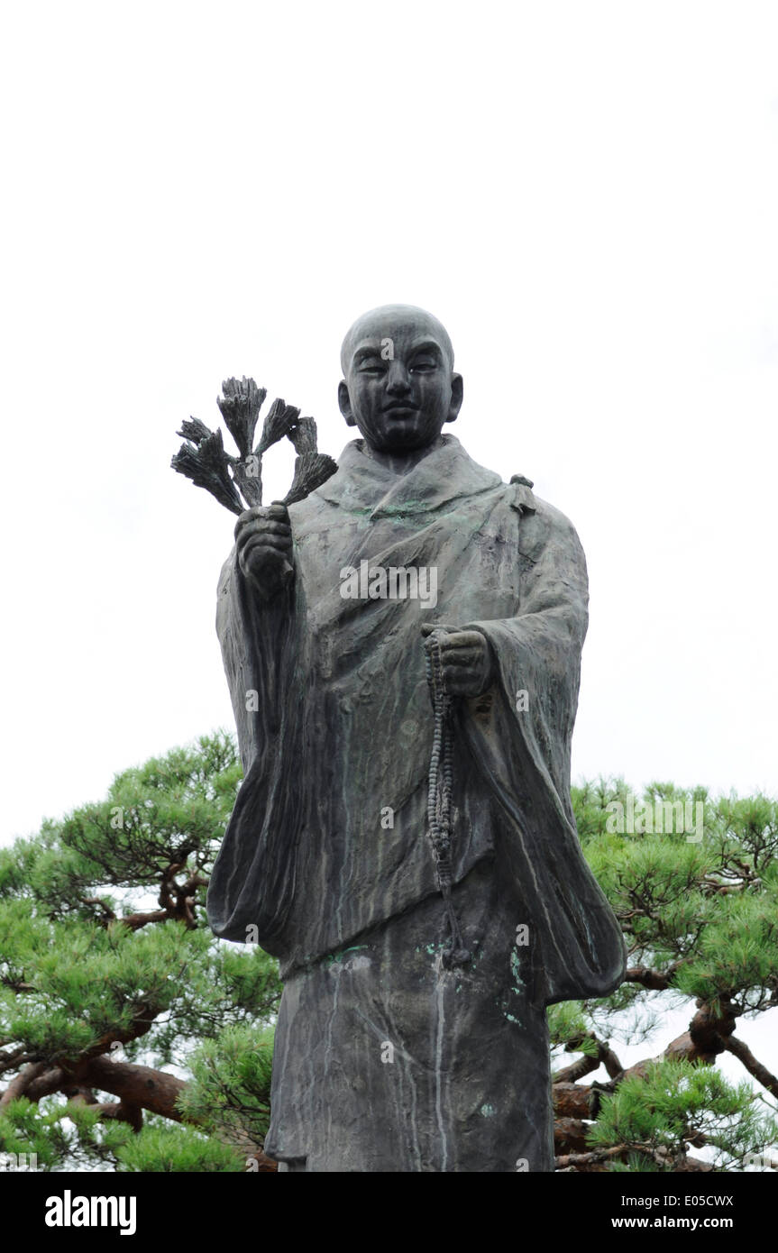 Statue of Shinran,Zenkoji temple,Nagano Japan Stock Photo - Alamy