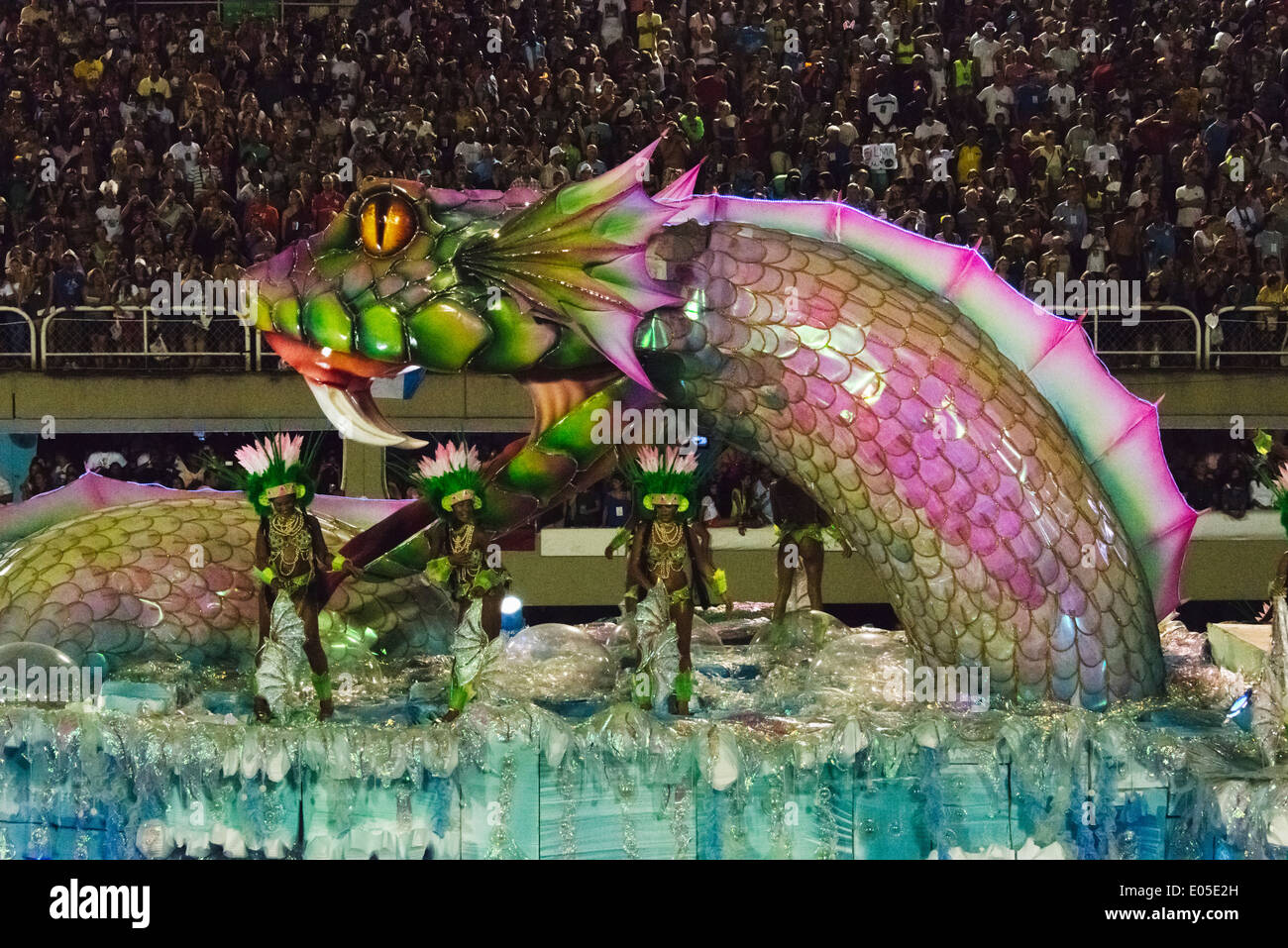 Samba Parade at Sambadrome during Carnival, Rio de Janeiro, Brazil ...