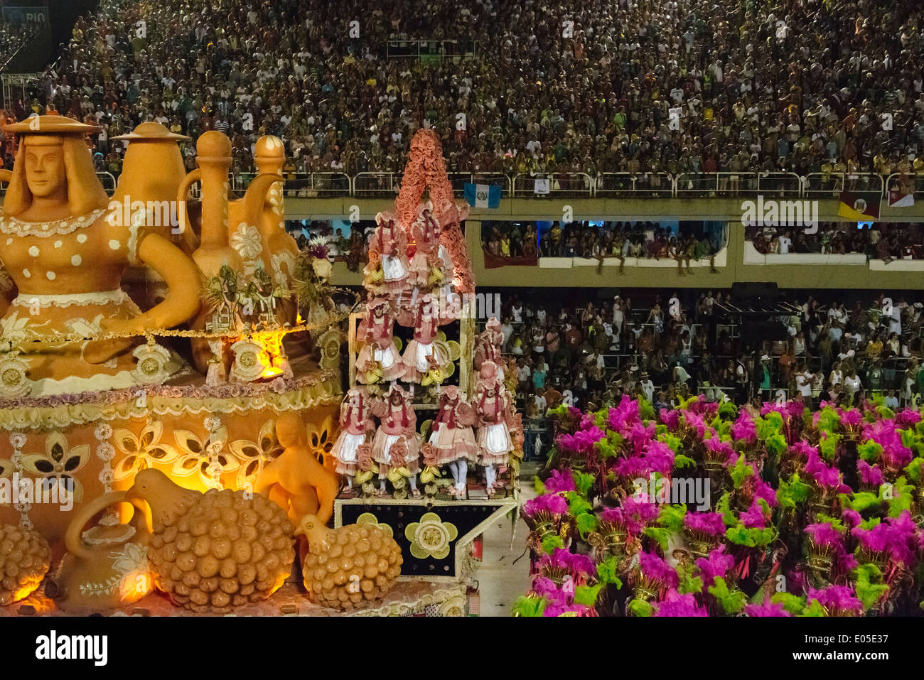 Samba Parade at Sambadrome during Carnival, Rio de Janeiro, Brazil ...