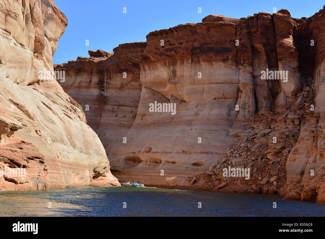 Lake Powell and associated scenery Stock Photo - Alamy