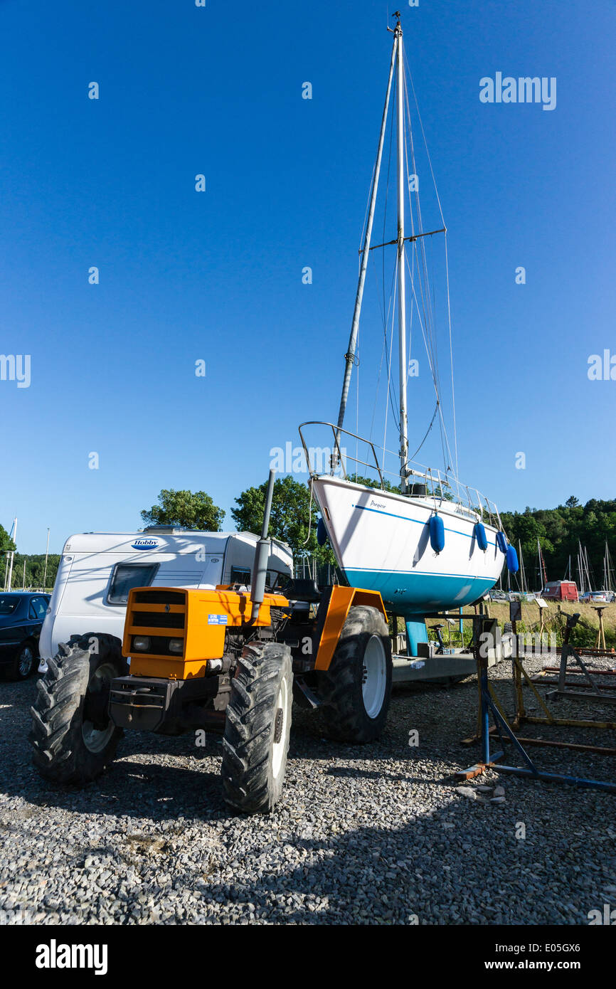 A Prospect 900 made by Ridgeway Marine in 1976, hull number 9. Now on ...