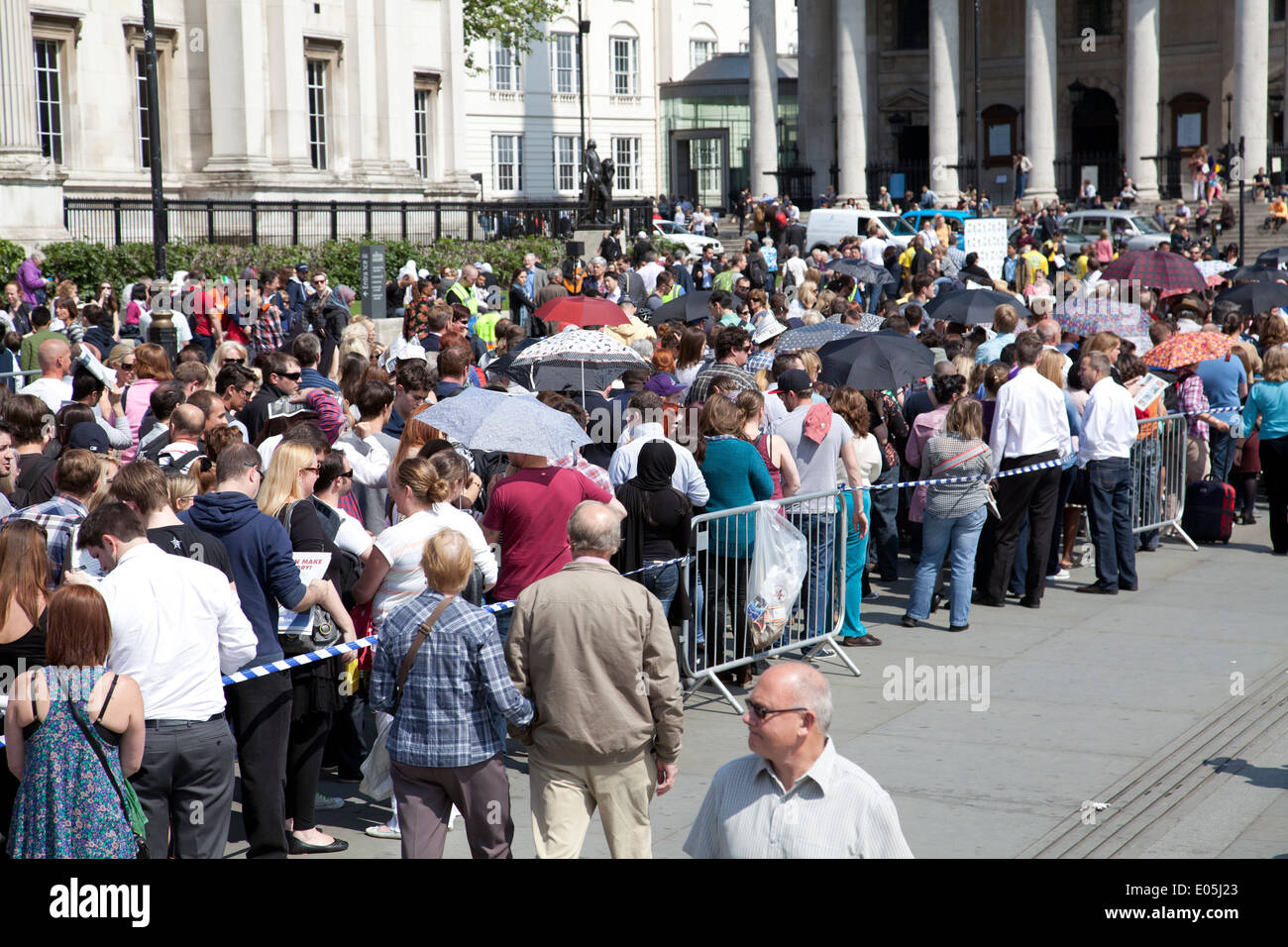 People Voting for South African Election Waiting in Queues on Trafalgar ...