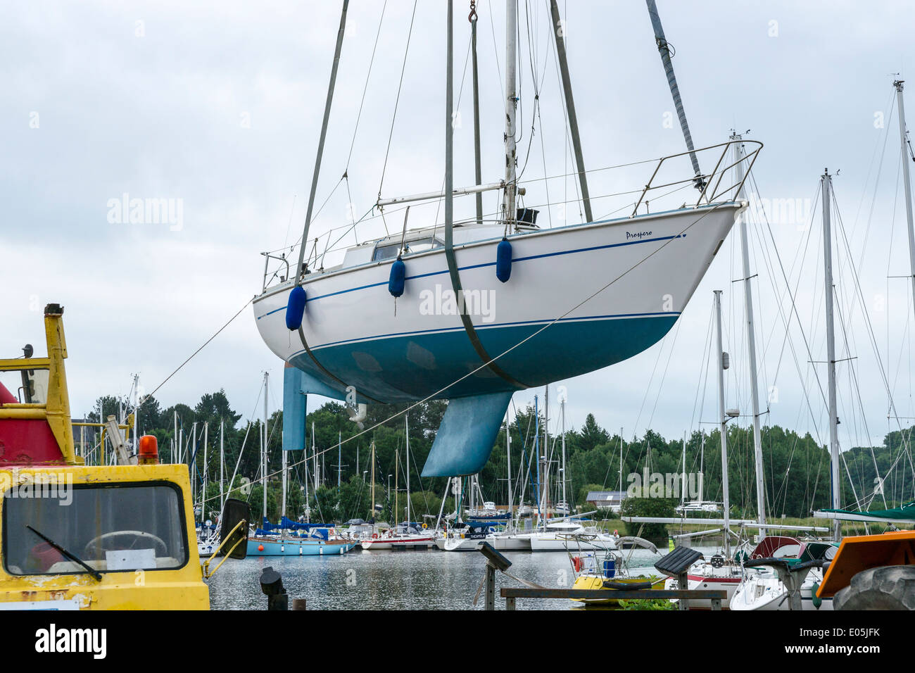 A Prospect 900 made by Ridgeway Marine in 1976, hull number 9. Now on ...