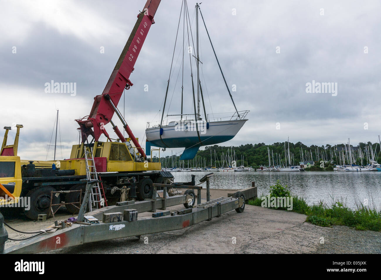 A Prospect 900 made by Ridgeway Marine in 1976, hull number 9. Now on ...