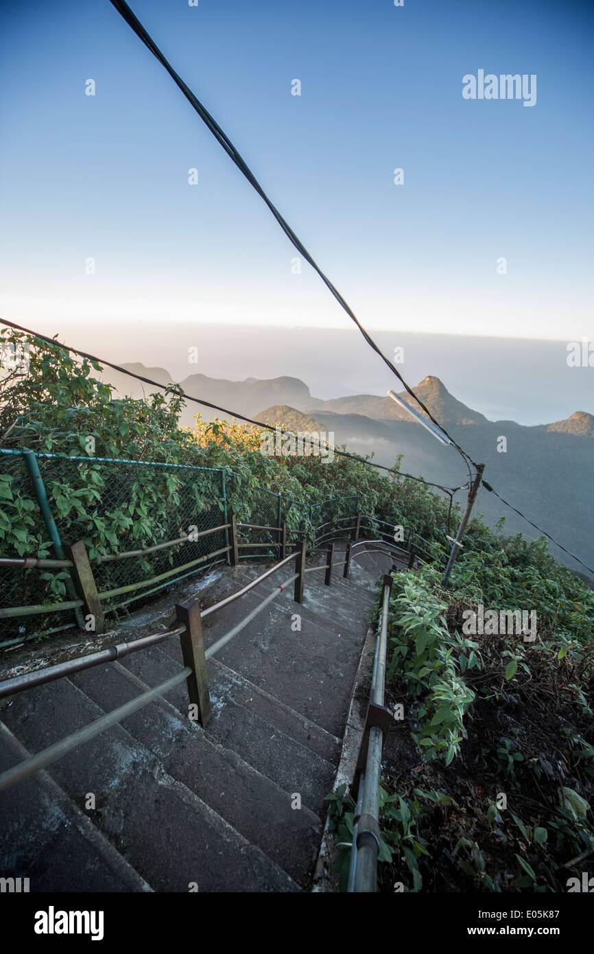 Adams peak sri lanka hi-res stock photography and images - Alamy