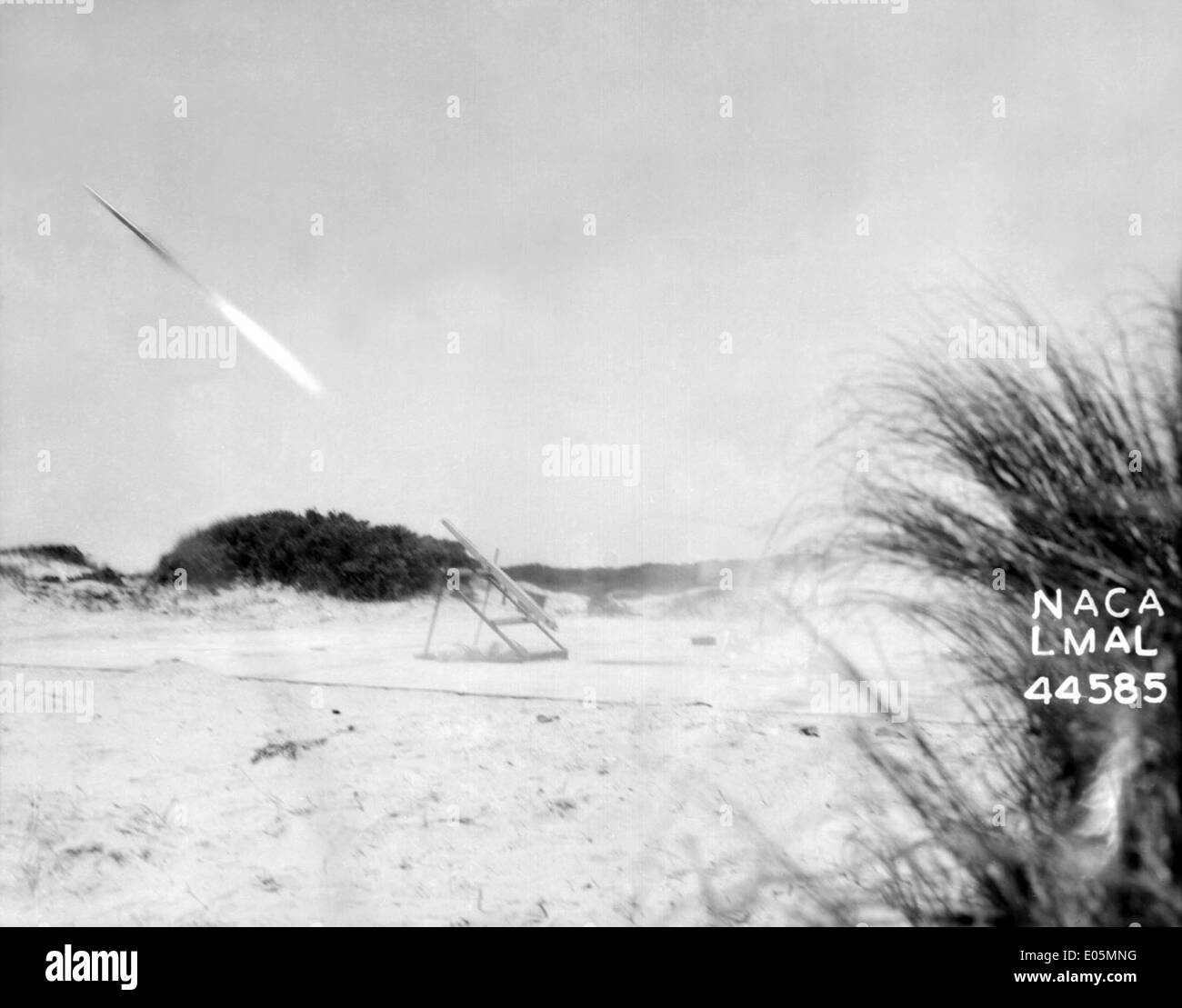 Nasa flight research center Black and White Stock Photos & Images - Alamy