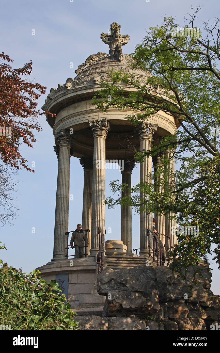 Buttes chaumont paris hi-res stock photography and images - Alamy