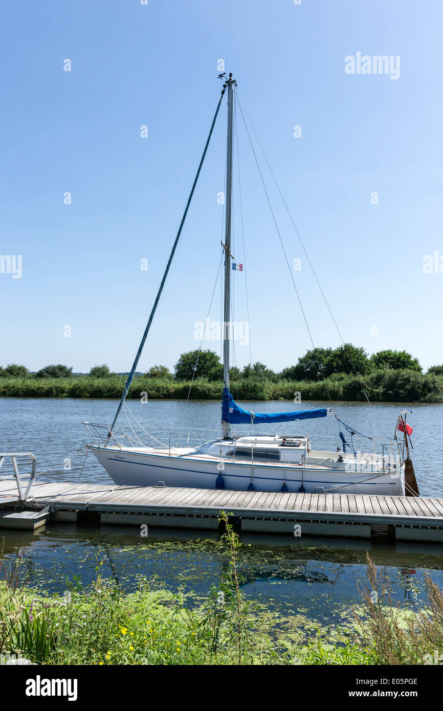 A Prospect 900 made by Ridgeway Marine in 1976, hull number 9. Now on ...