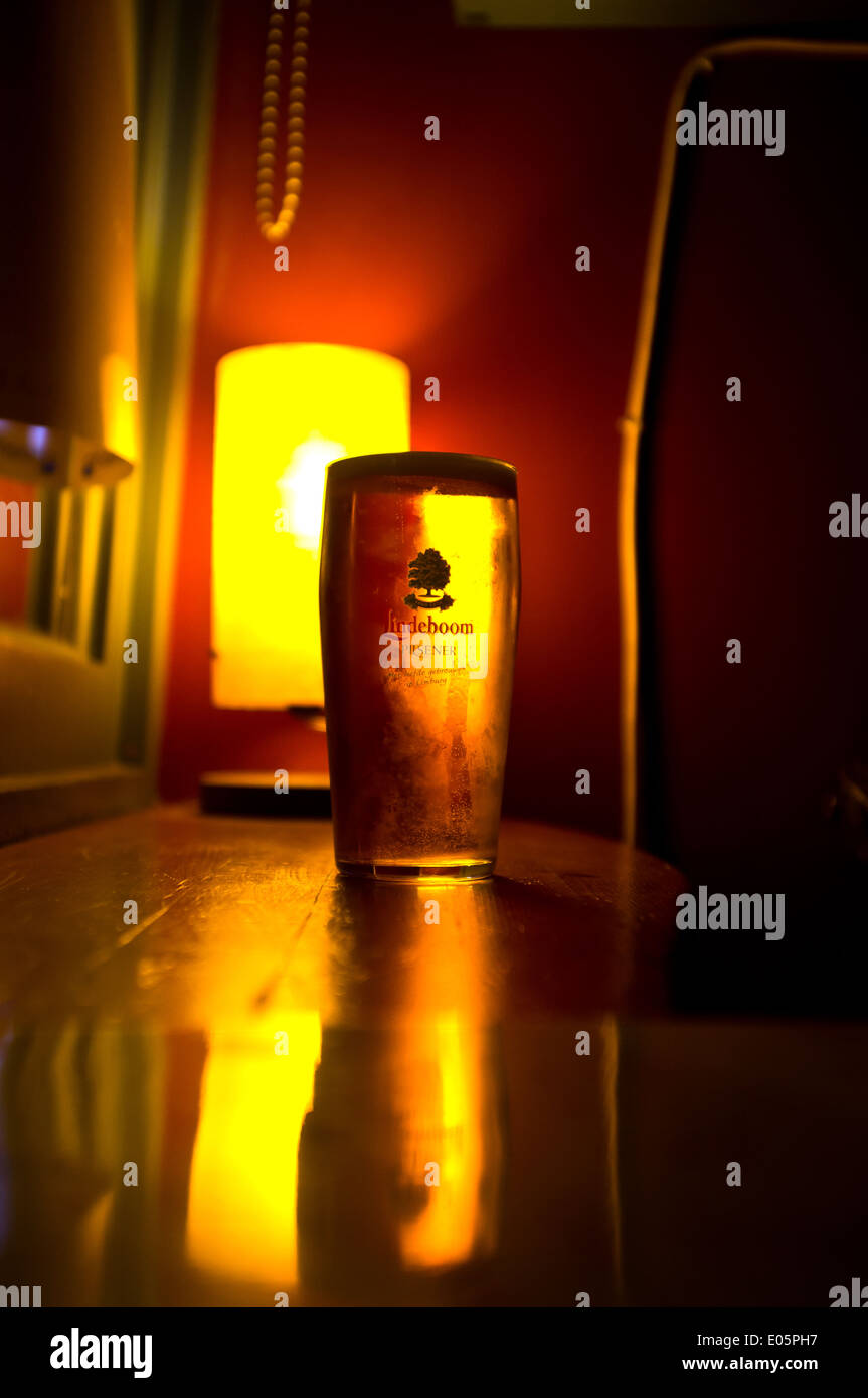 Pint on a bar hi-res stock photography and images - Alamy