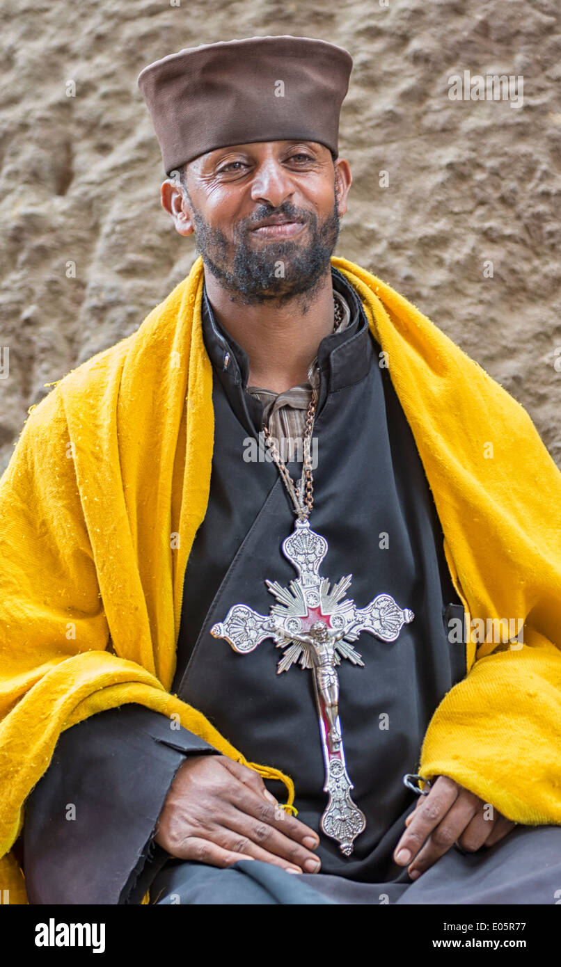 Priest ethiopian orthodox church on hi-res stock photography and images ...