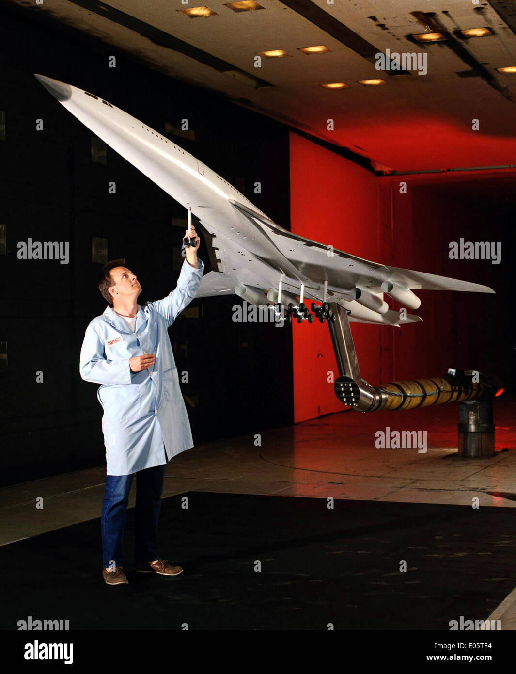 Airframe engineering hi-res stock photography and images - Alamy
