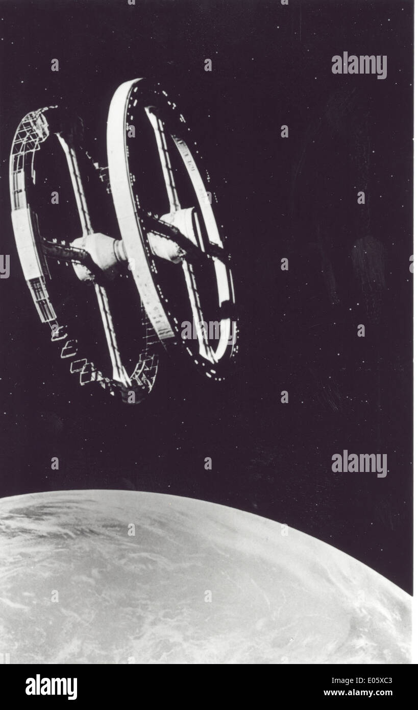 Movie 2001 space station hi-res stock photography and images - Alamy