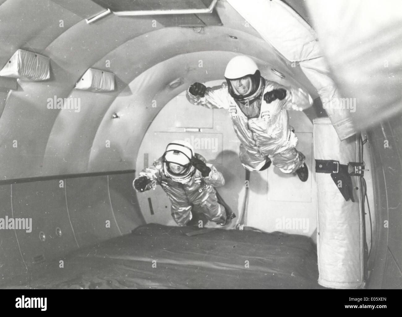 Mercury astronauts hi-res stock photography and images - Alamy