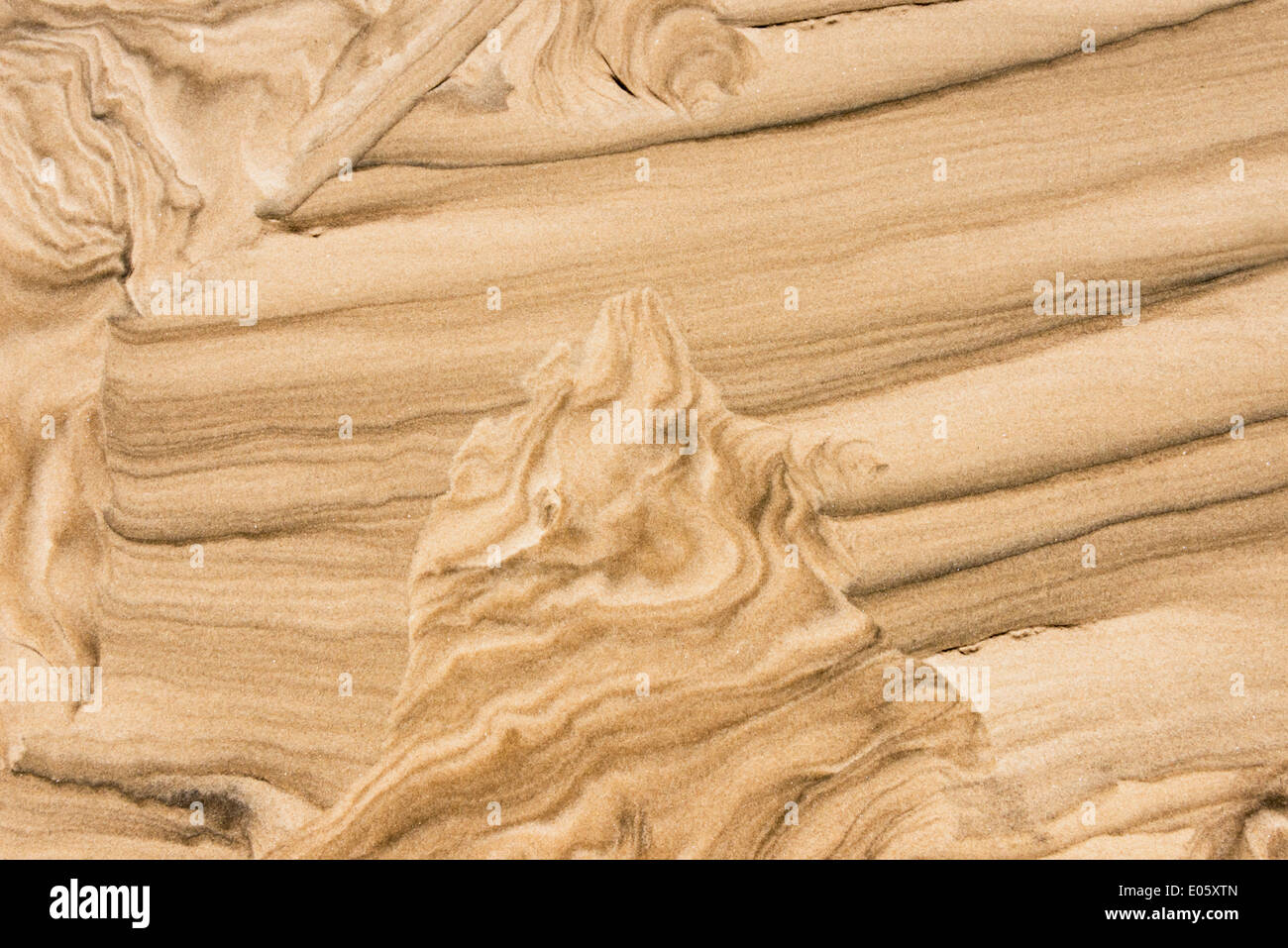 Pattern washed out by rain on sand dune resembling painting, Lencois ...