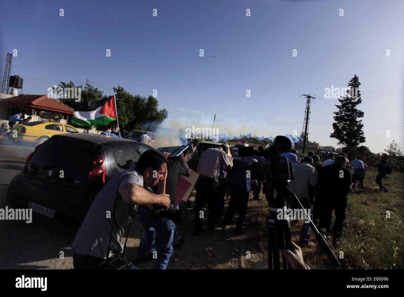 Ramallah, West Bank, Palestinian Territory. 3rd May, 2014. Palestinian ...