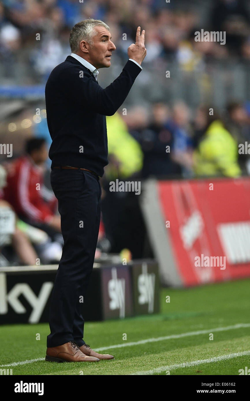 Hamburg, Hamburg, Deutschland. 3rd May, 2014. Trainer Mirko Slomka of ...