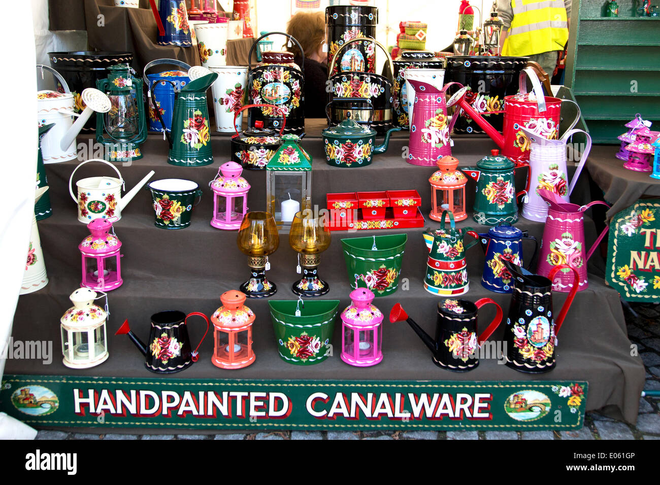Hand painted canal ware hi-res stock photography and images - Alamy