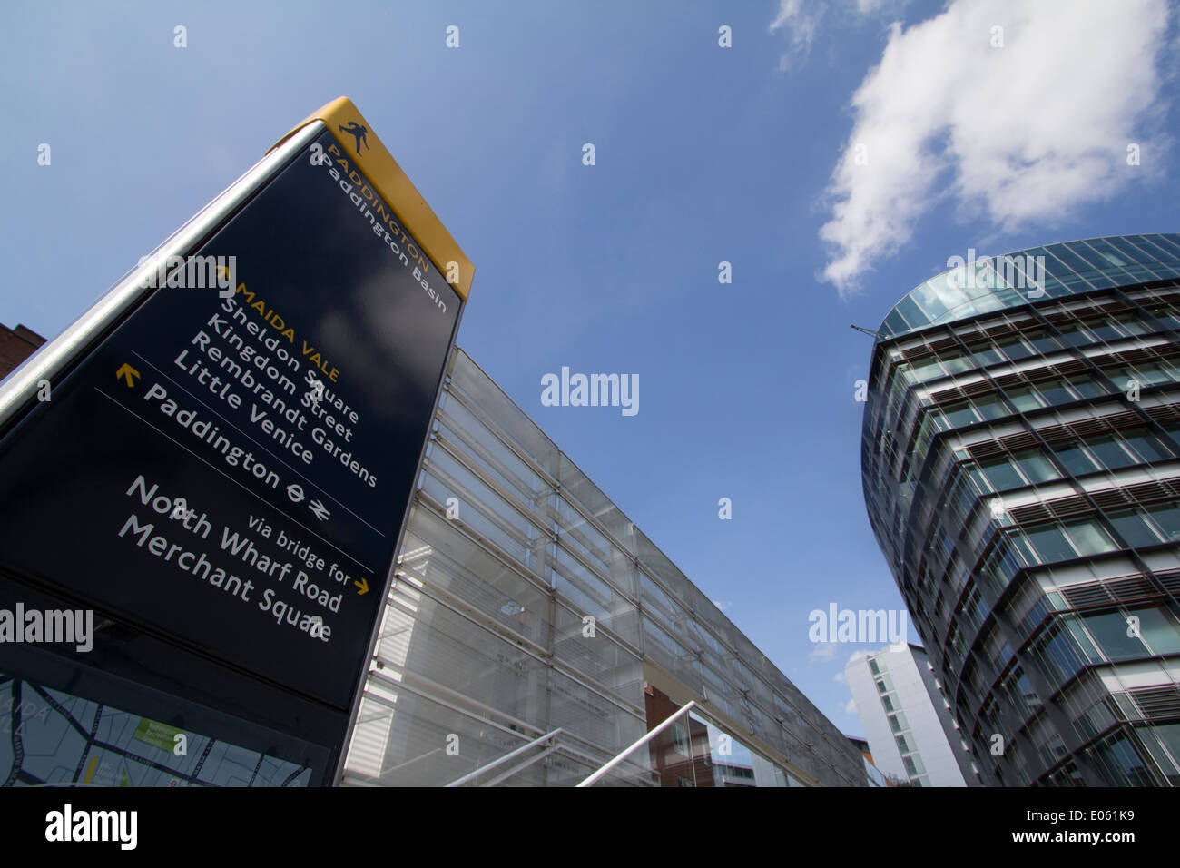 Paddington sign hi-res stock photography and images - Alamy