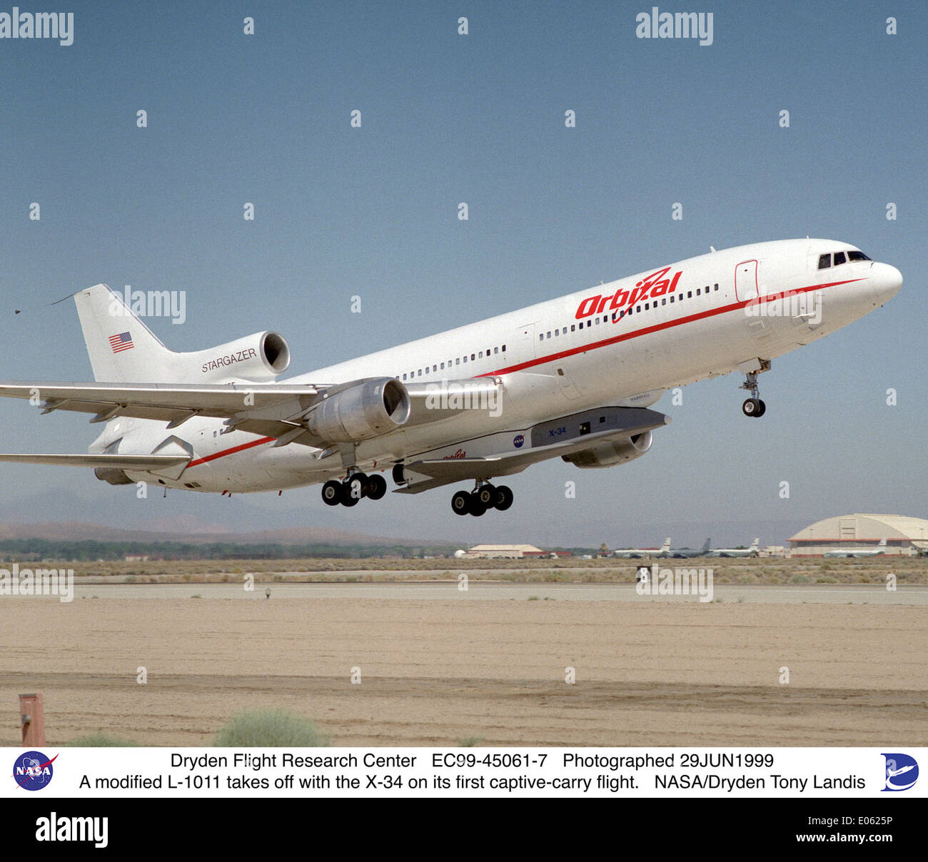 NASA's X-34 spacecraft is mated to a modified L-1011 aircraft for ...