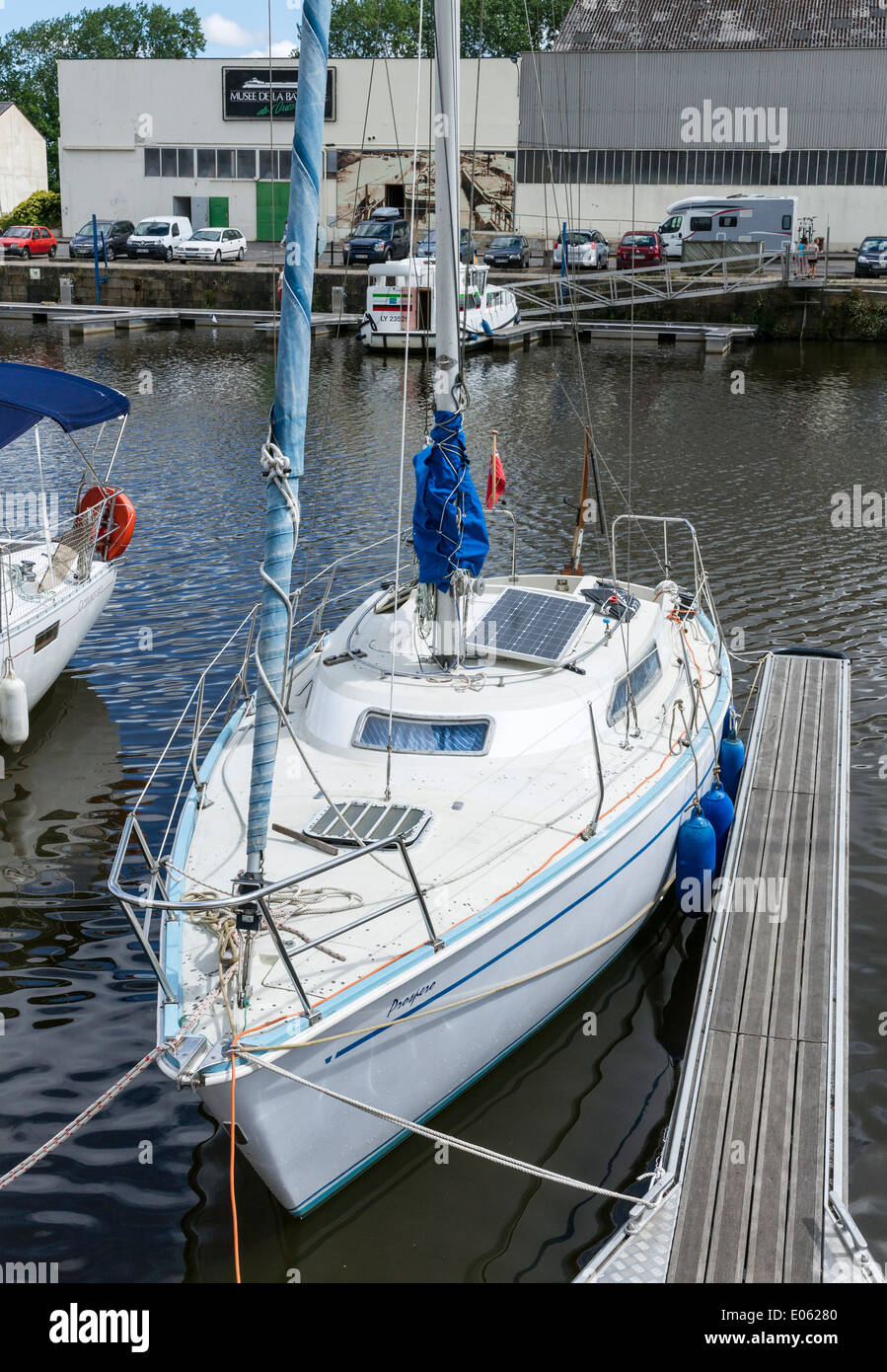 A Prospect 900 made by Ridgeway Marine in 1976, hull number 9. Now on ...