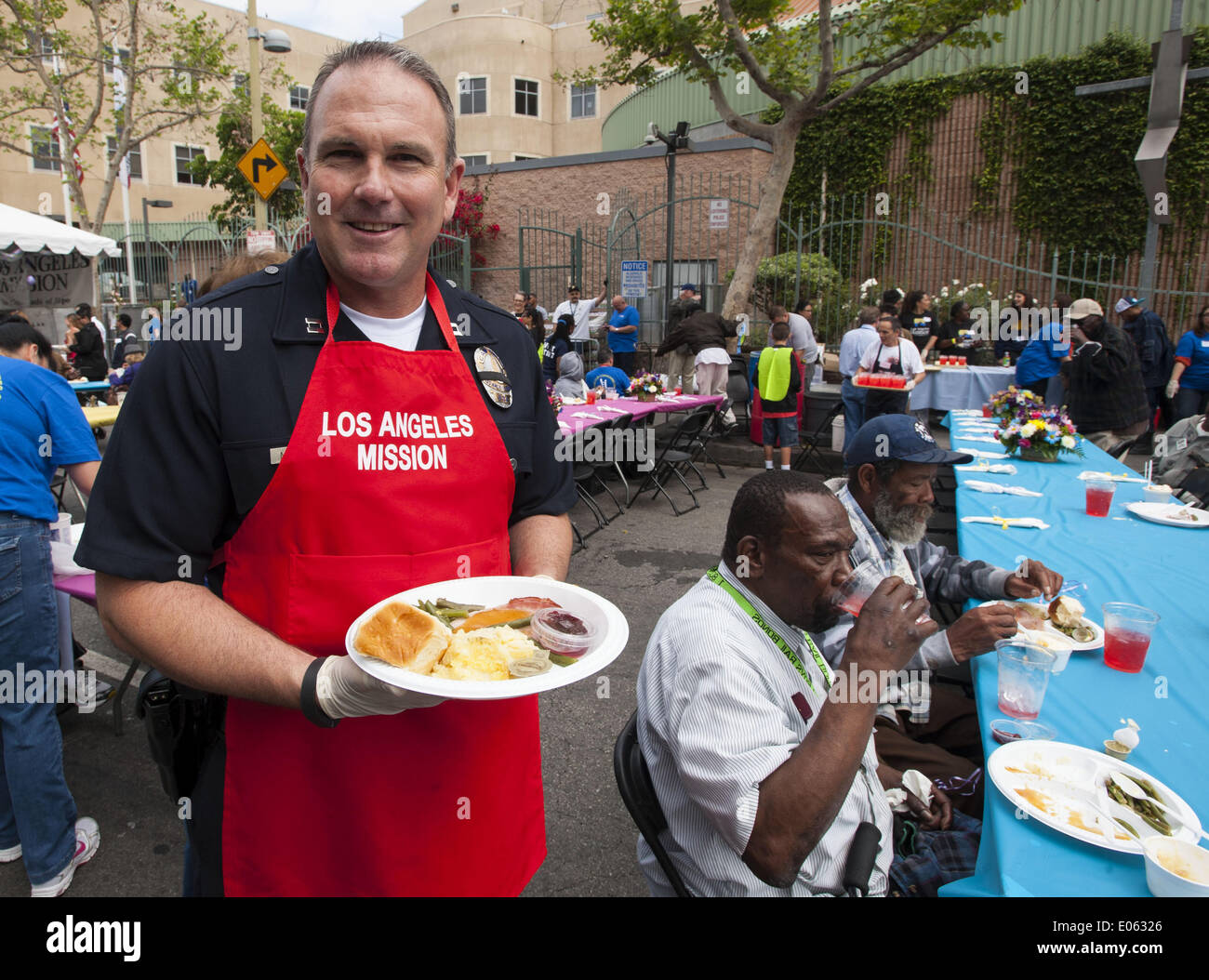 Los Angeles, California, USA. 18th Apr, 2014. Los Angeles Police ...