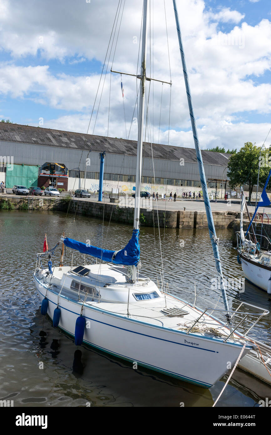 A Prospect 900 made by Ridgeway Marine in 1976, hull number 9. Now on ...