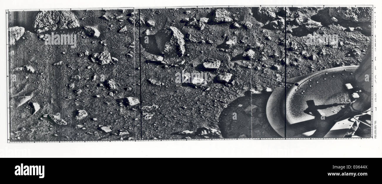 First photo of mars hi-res stock photography and images - Alamy