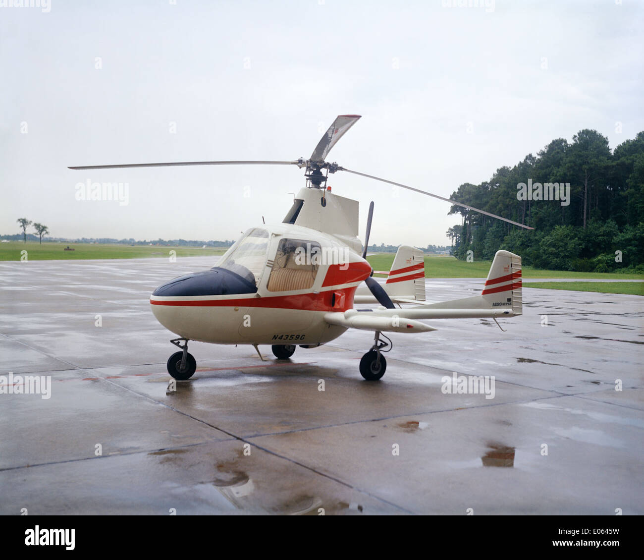 The McCulloch J-2 Aero Super Gyroplane is an autogyro designed for ...