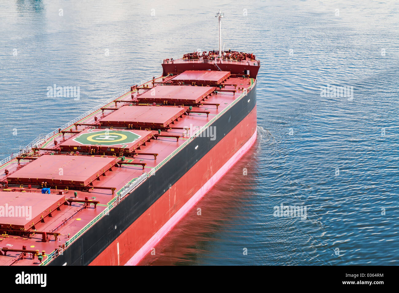 Large bulk carrier with Helicopter Pad on the deck Stock Photo - Alamy