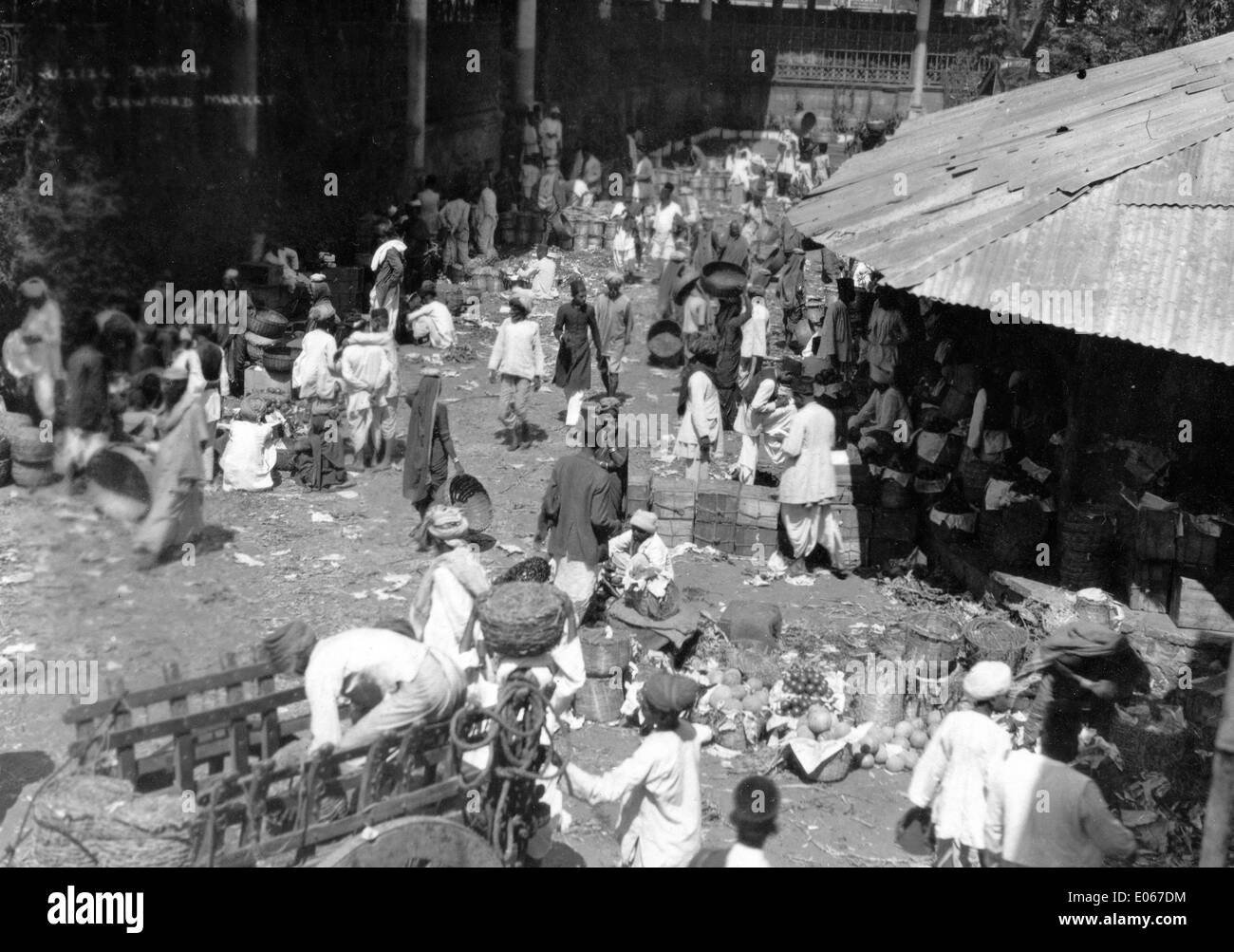 Street scene india 1930s hi-res stock photography and images - Alamy
