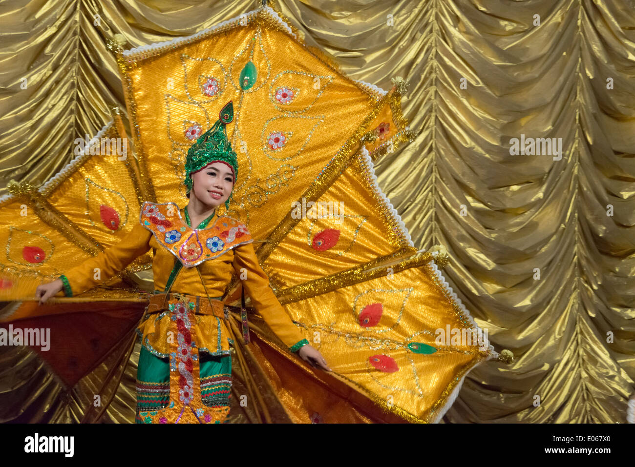 Traditional dancing performance, Yangon, Myanmar Stock Photo - Alamy